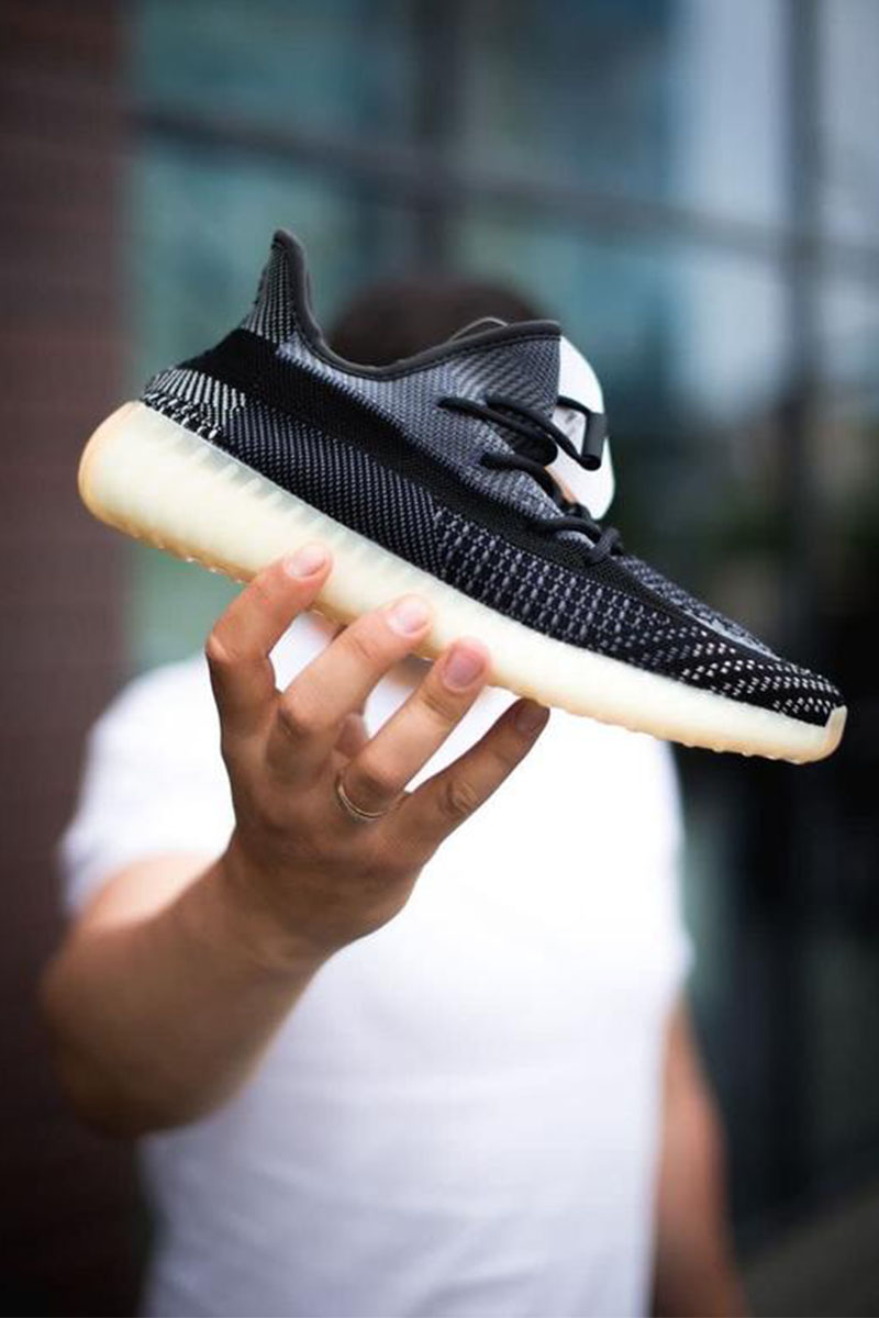 Yeezy carbon v2 store