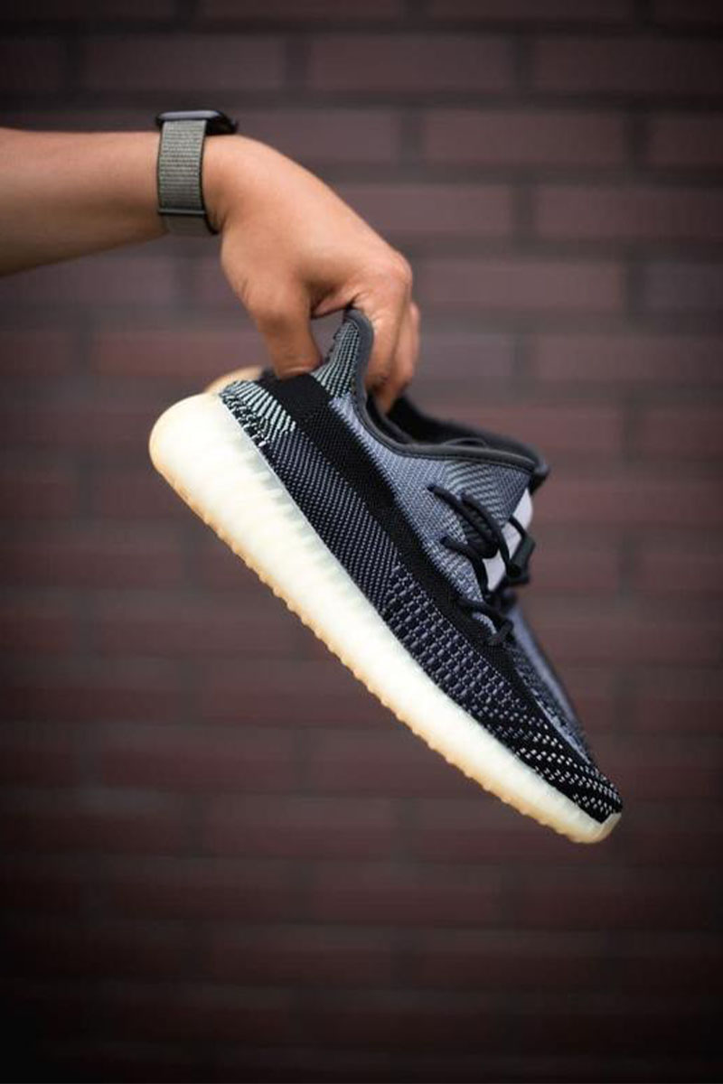 Adidas Yeezy Boost 350 V2 Carbon Premium